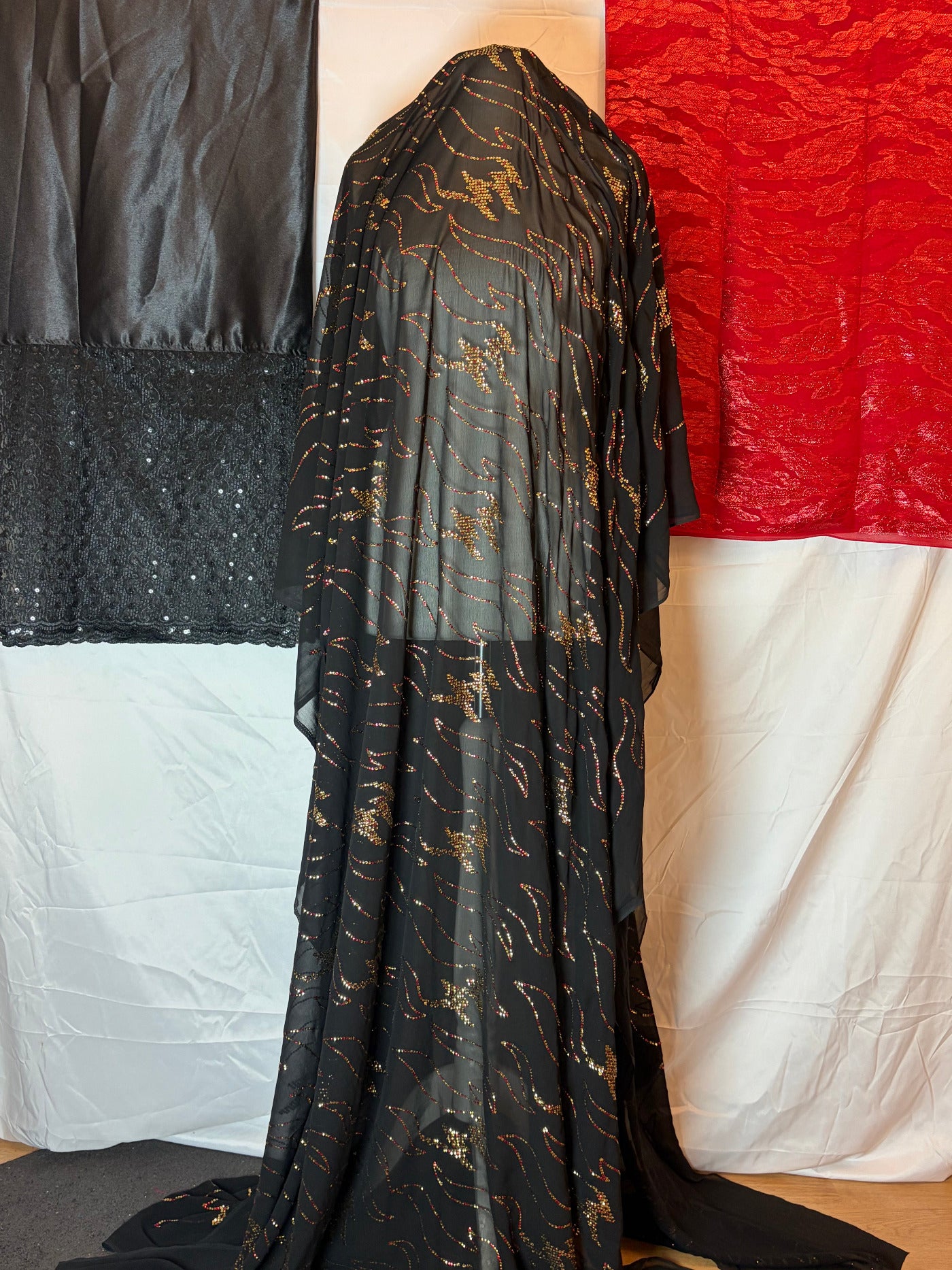 Maysa Dirac Full Set – Unstitched Fabric with Garbasaar & Gorogard (2 ...